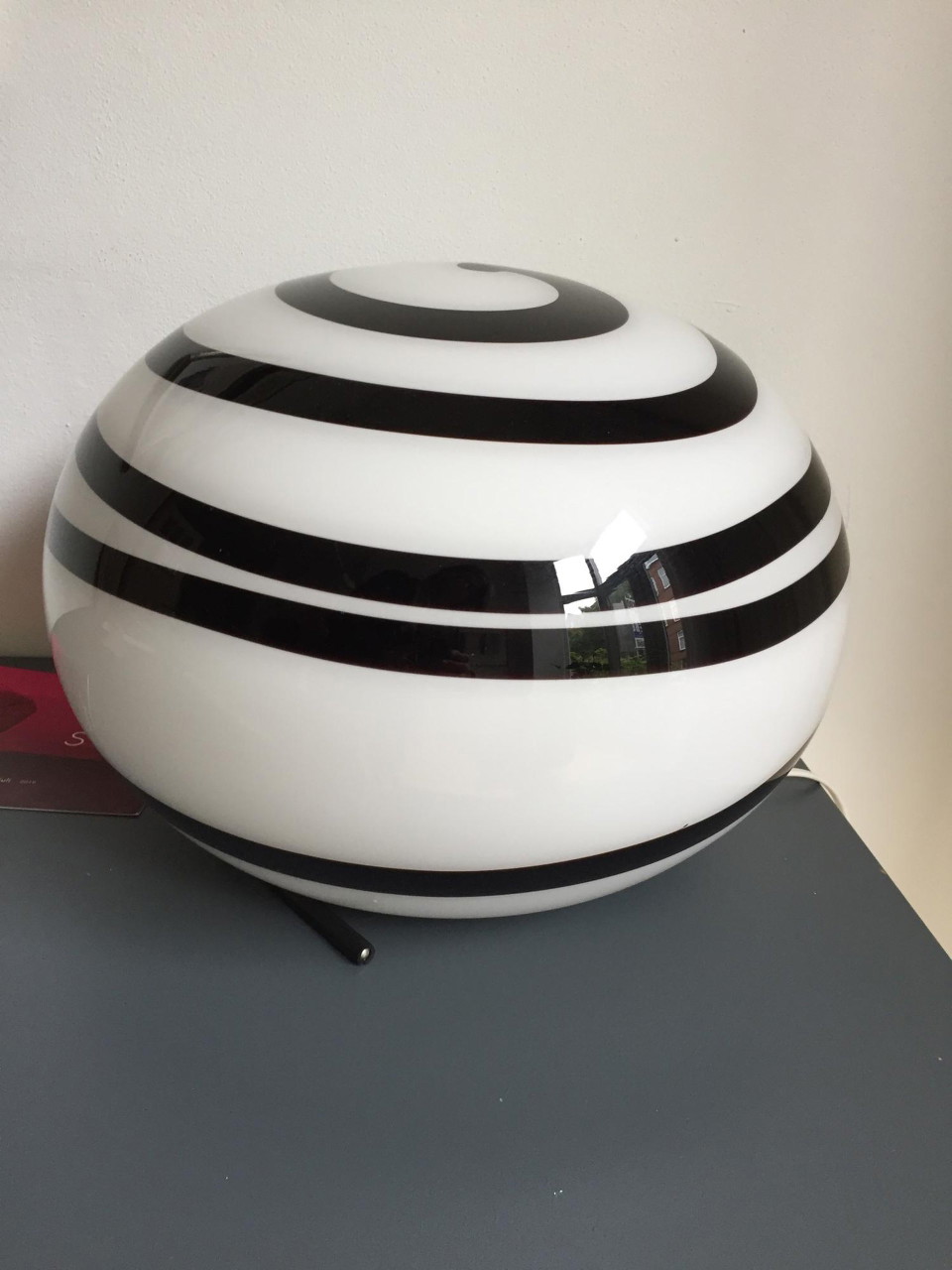 Ilu design spiraal bol lamp | €85 | Whoppah
