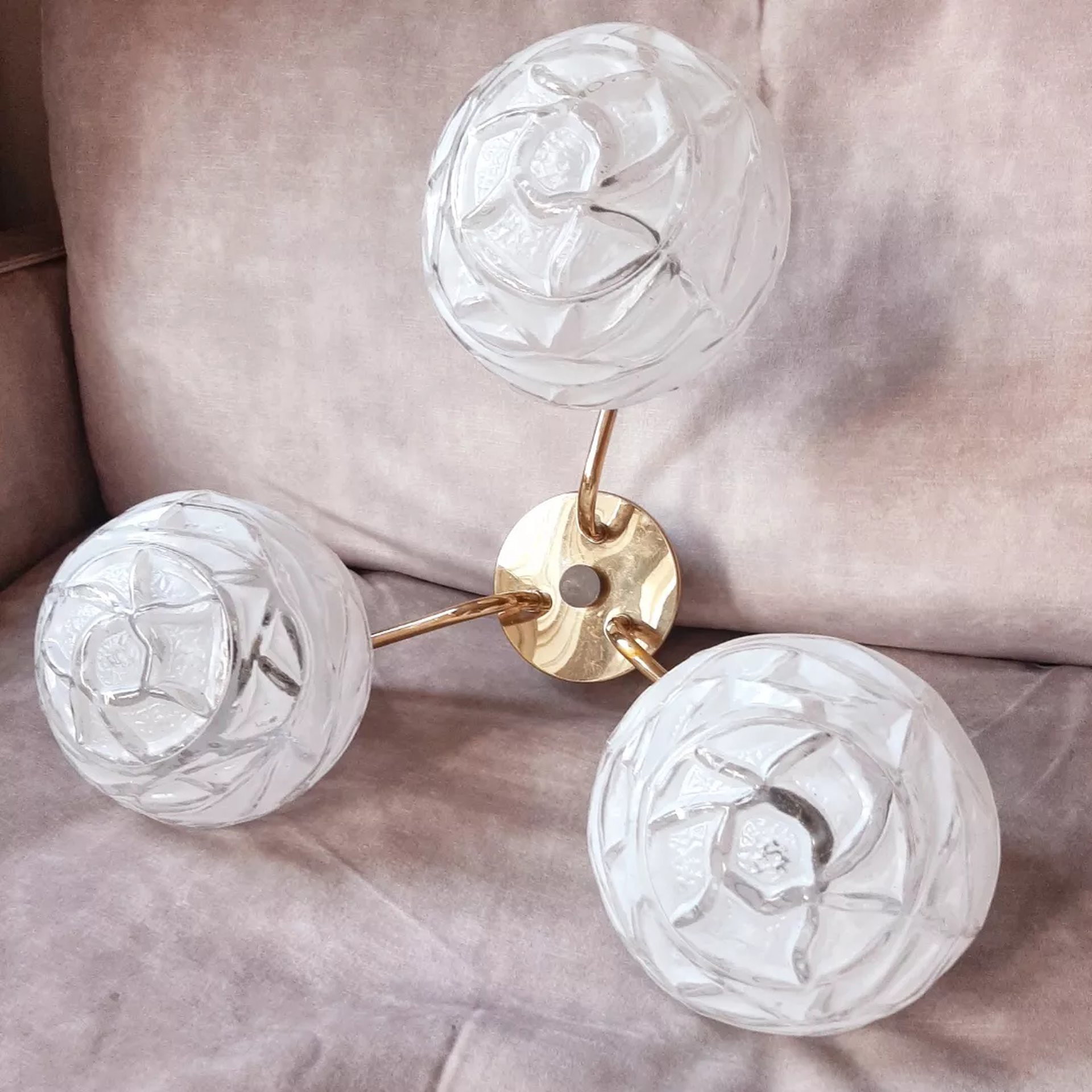 1950s hanging lamp Ball lamp | €75 | Whoppah