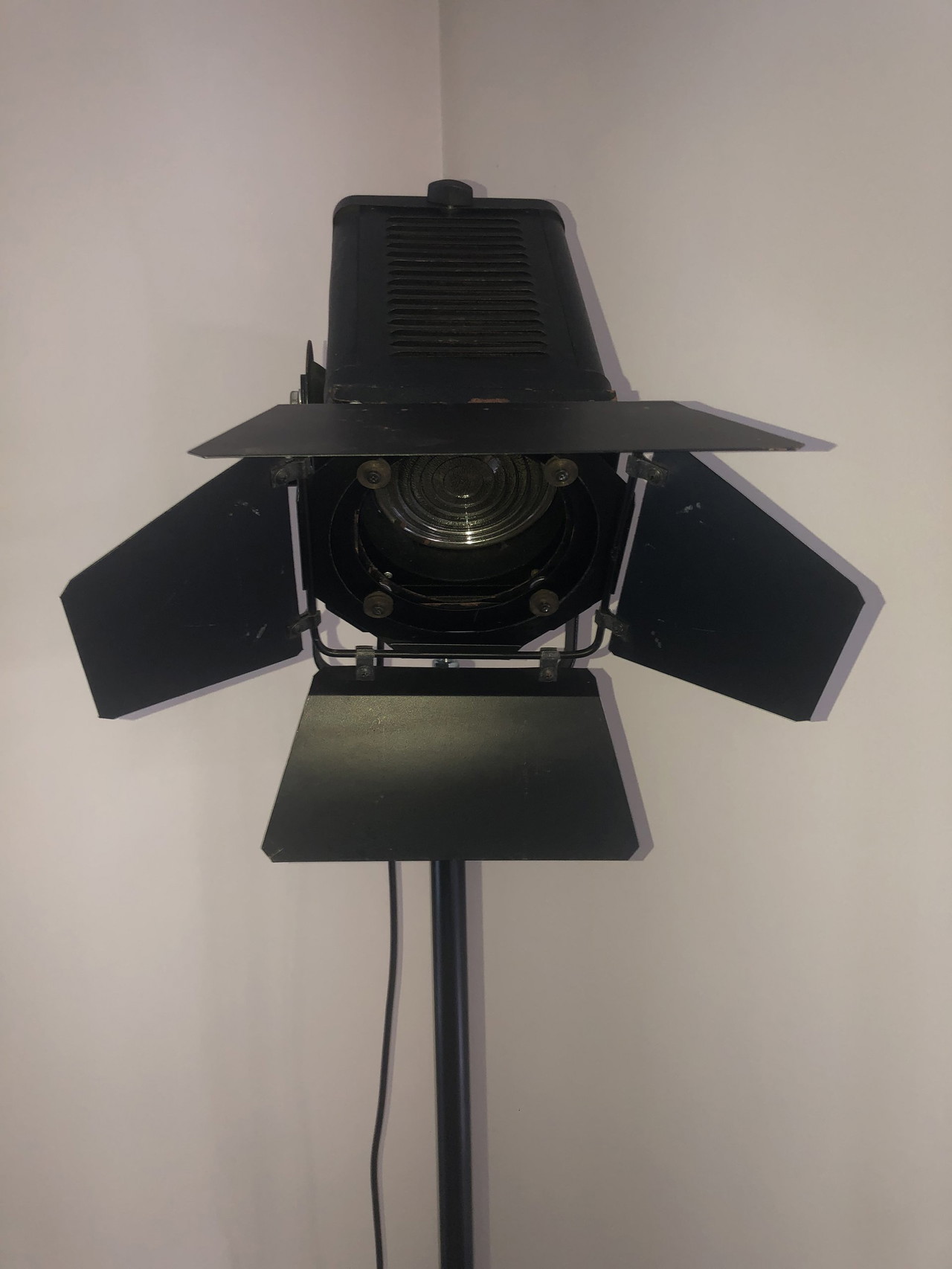 Vintage floor lamp theater lamp / stage lamp / studio lamp | €723 | Whoppah