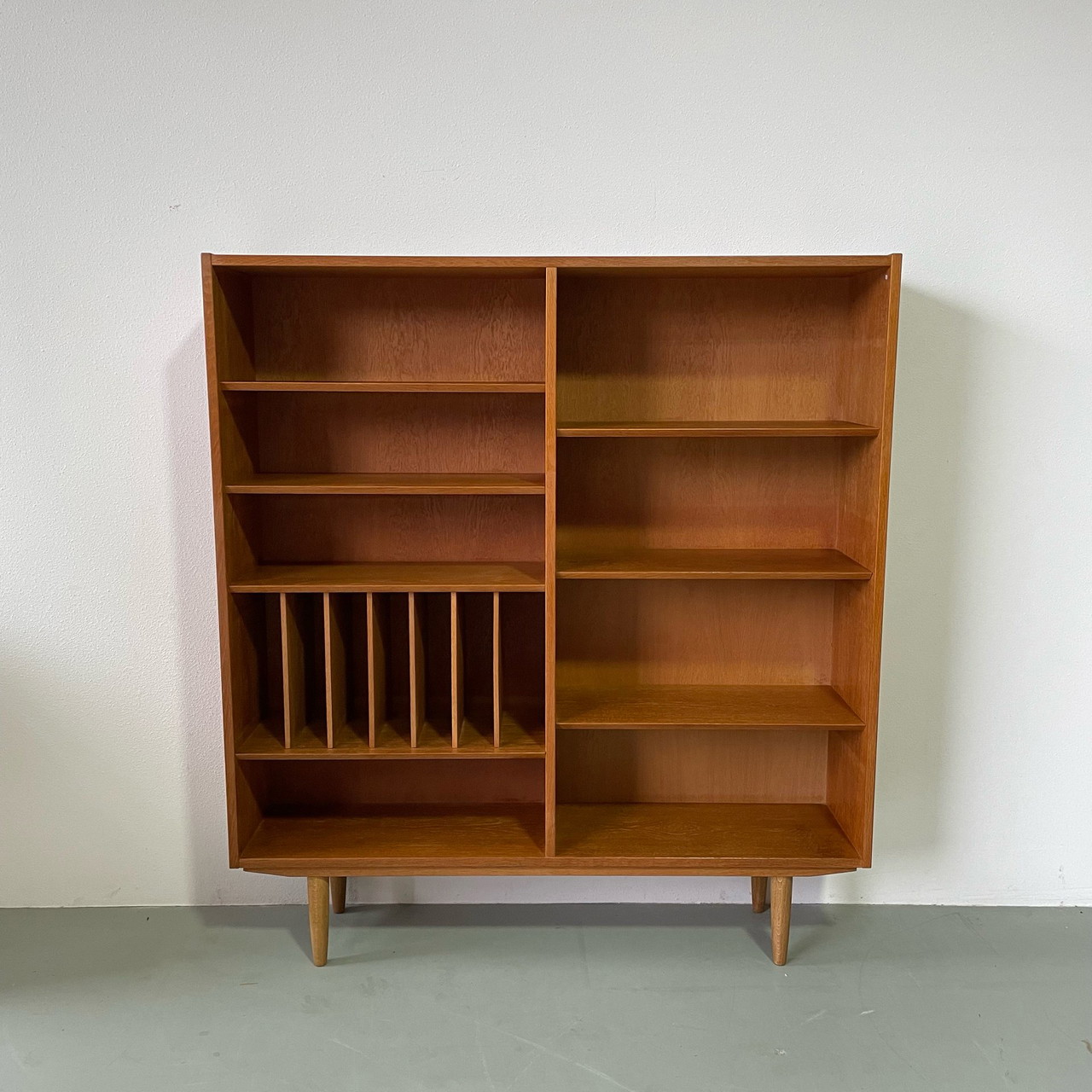 Poul Hundevad bookcase | €899 | Whoppah
