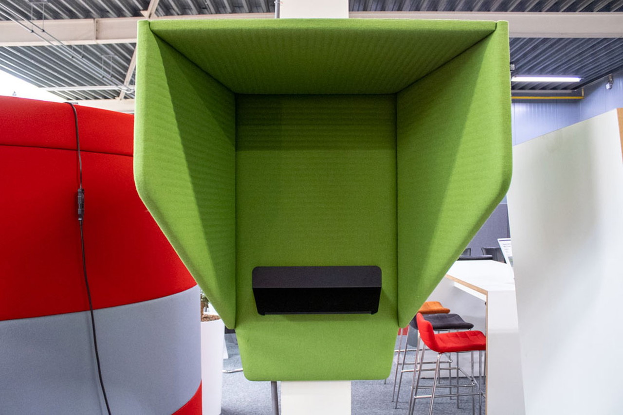 Buzzispace BuzziHood Acoustic phone booth green | €1,244 | Whoppah