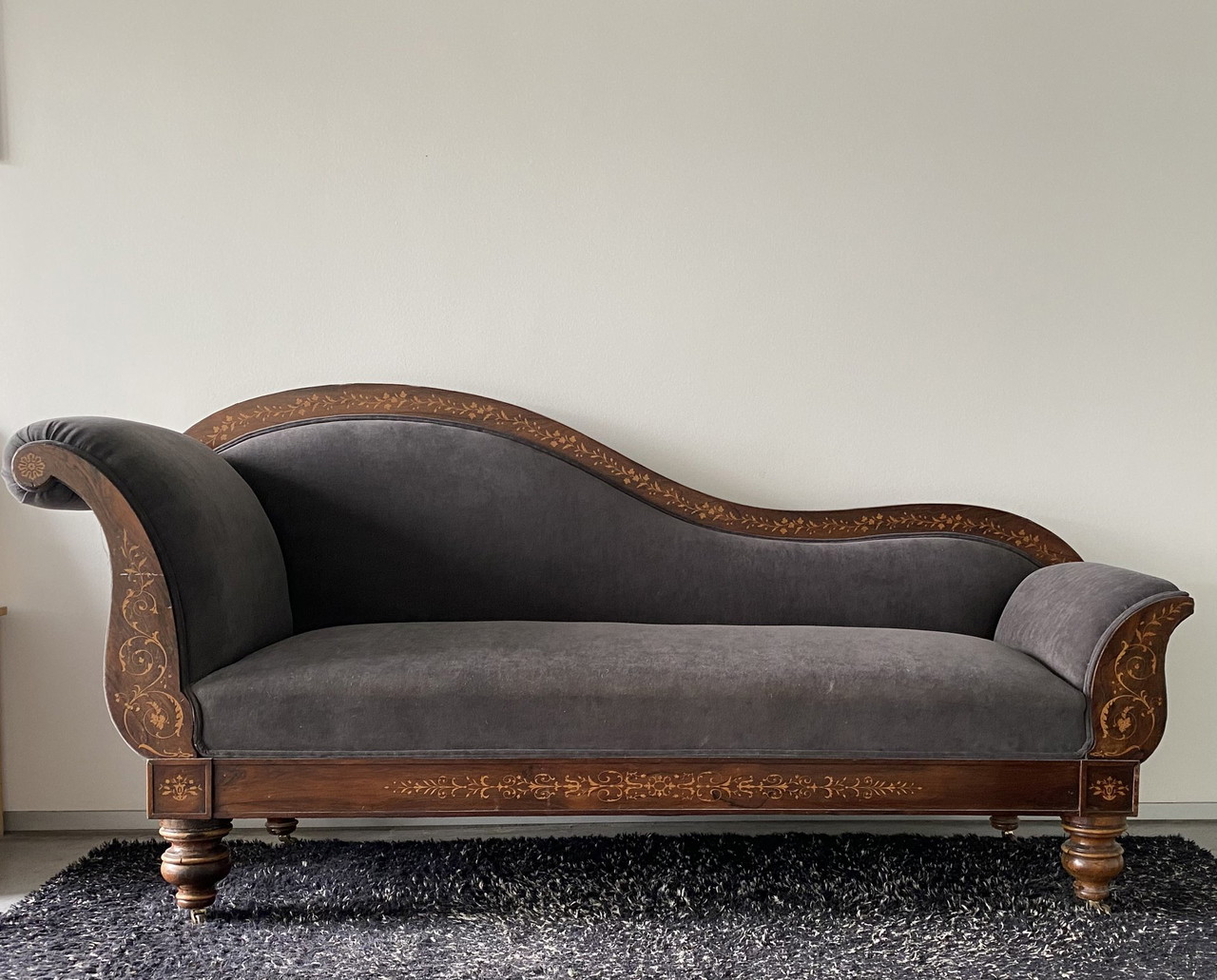 Louis-Philippe chaise lounge | €4,600 | Whoppah