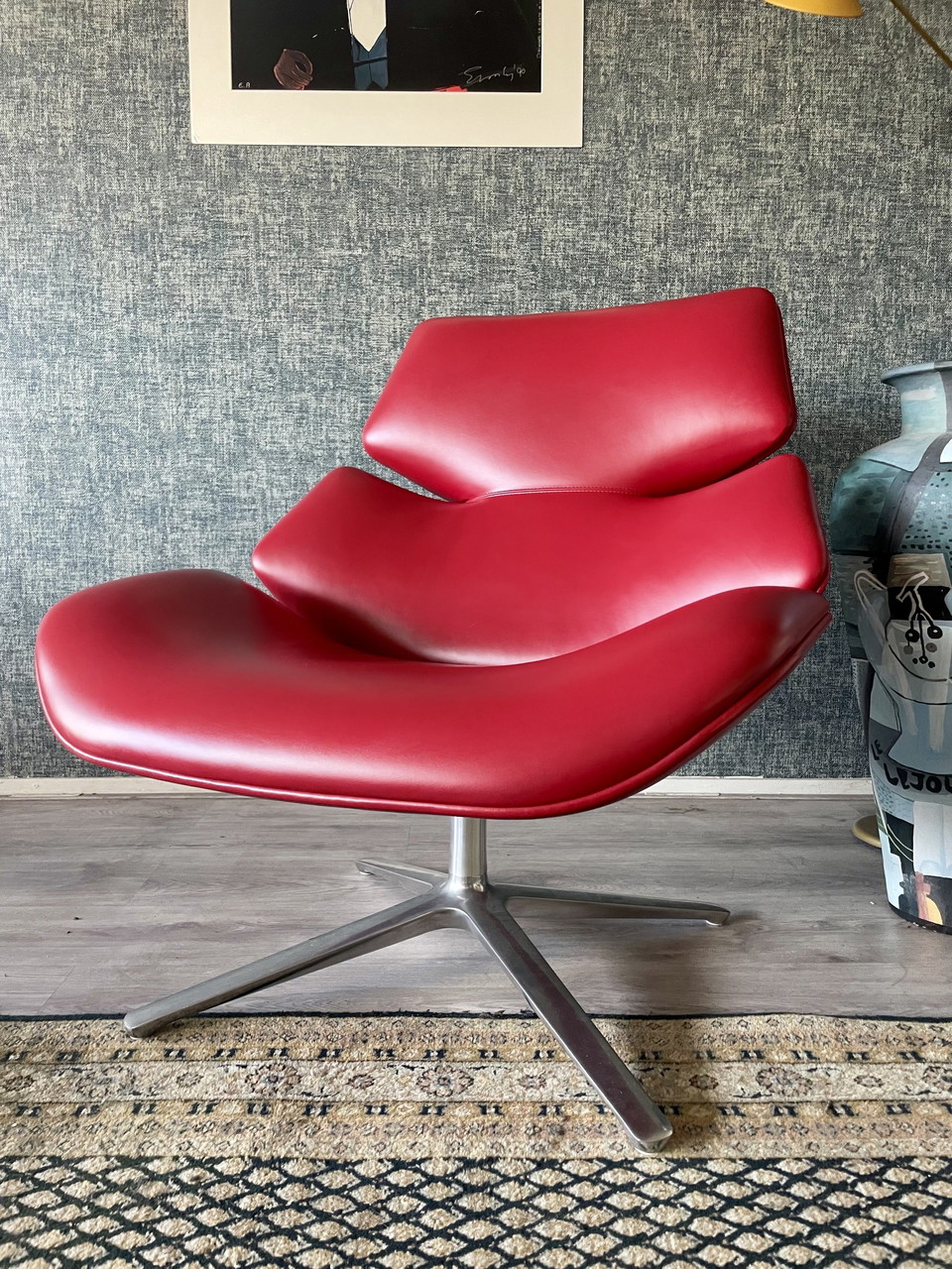 Cor Shrimp swivel lounge chair | €1,350 | Whoppah