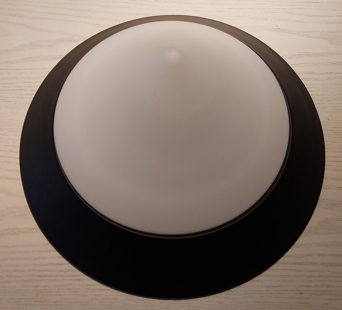 Massive cone-shaped ceiling lamp | €75 | Whoppah
