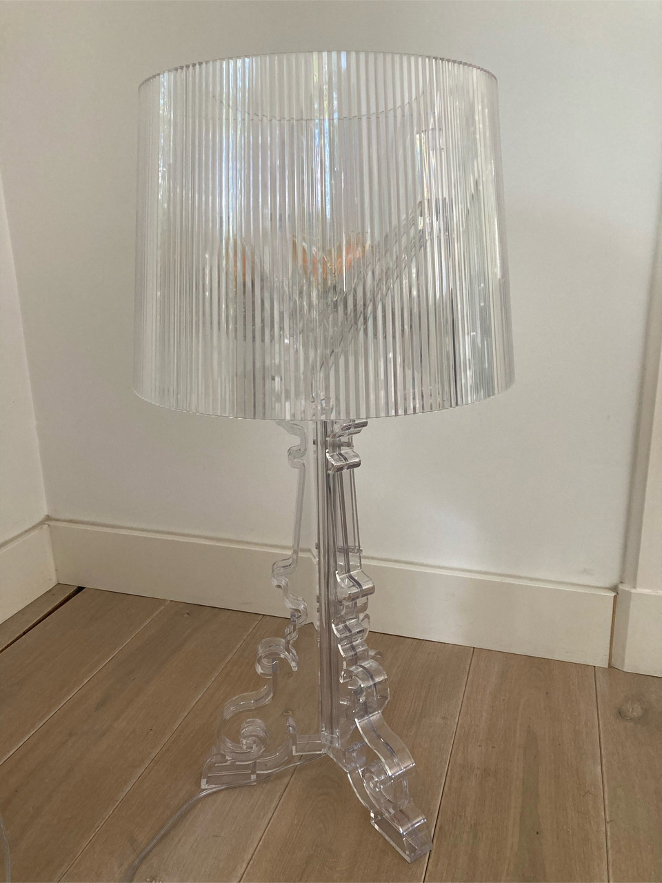 Kartell spark plug table lamp | €135 | Whoppah