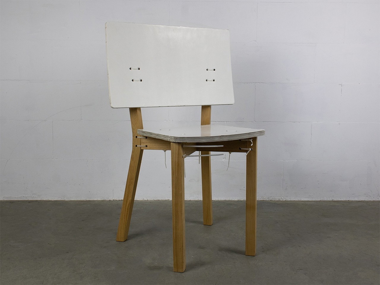 Nils Holger Moormann Zipfred Chair design Viktor Matic | €300 | Whoppah