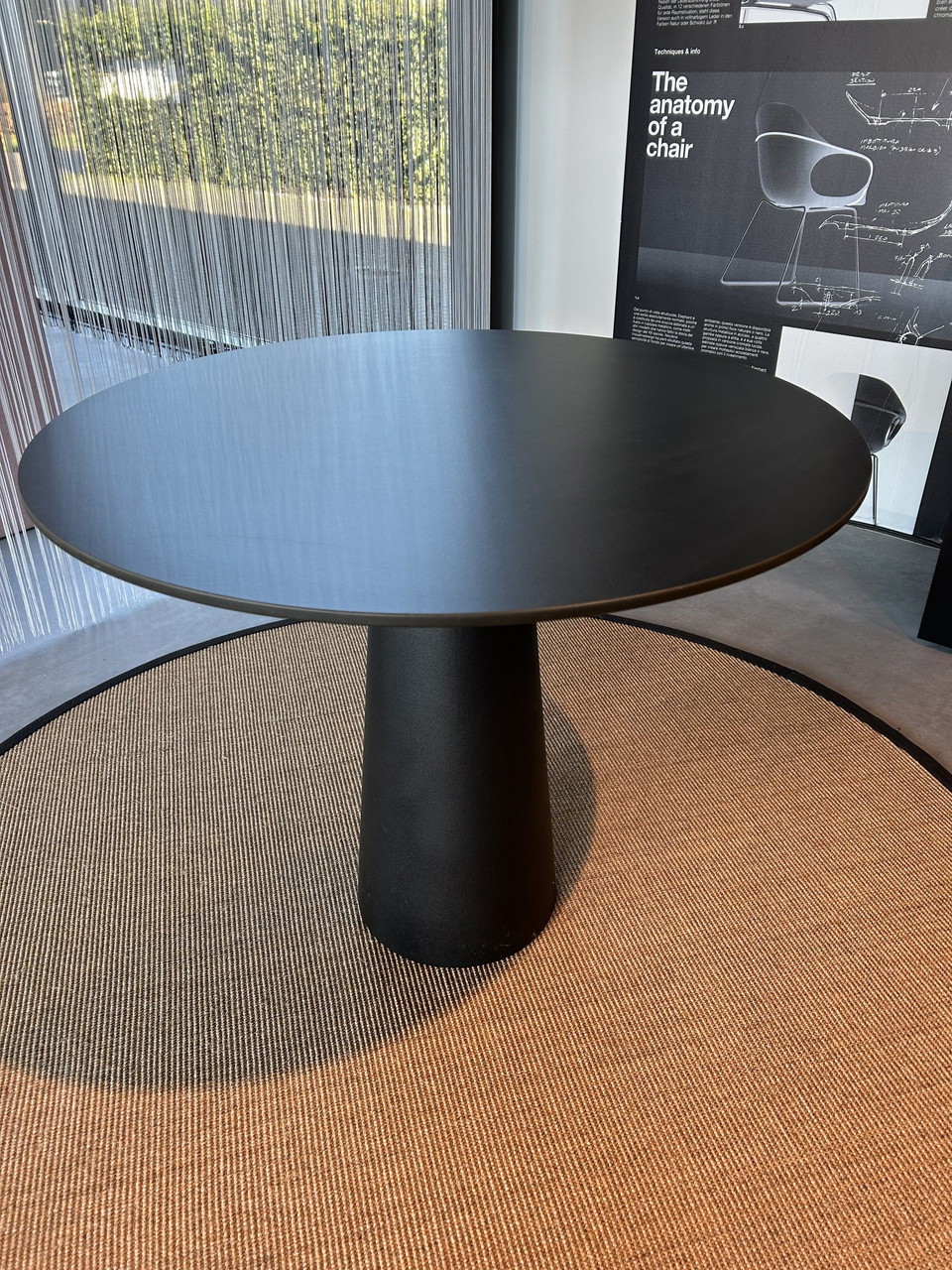 Moooi Container Table | €585 | Whoppah