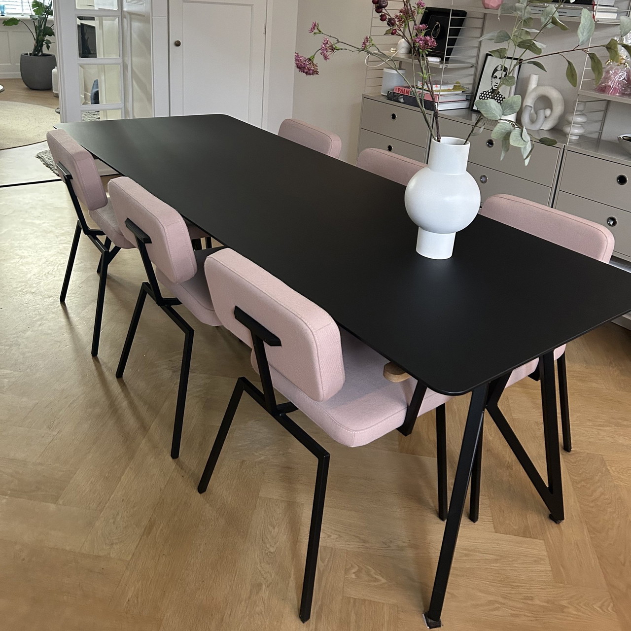 Studio Henk Table à manger rectangulaire | €1,600 | Whoppah