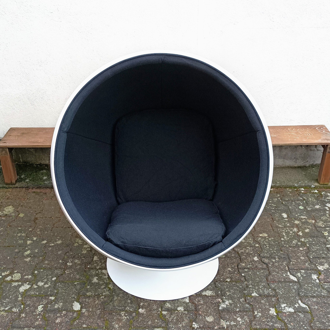 Original Ball Chair Par Eero Aarnio | €4,900 | Whoppah