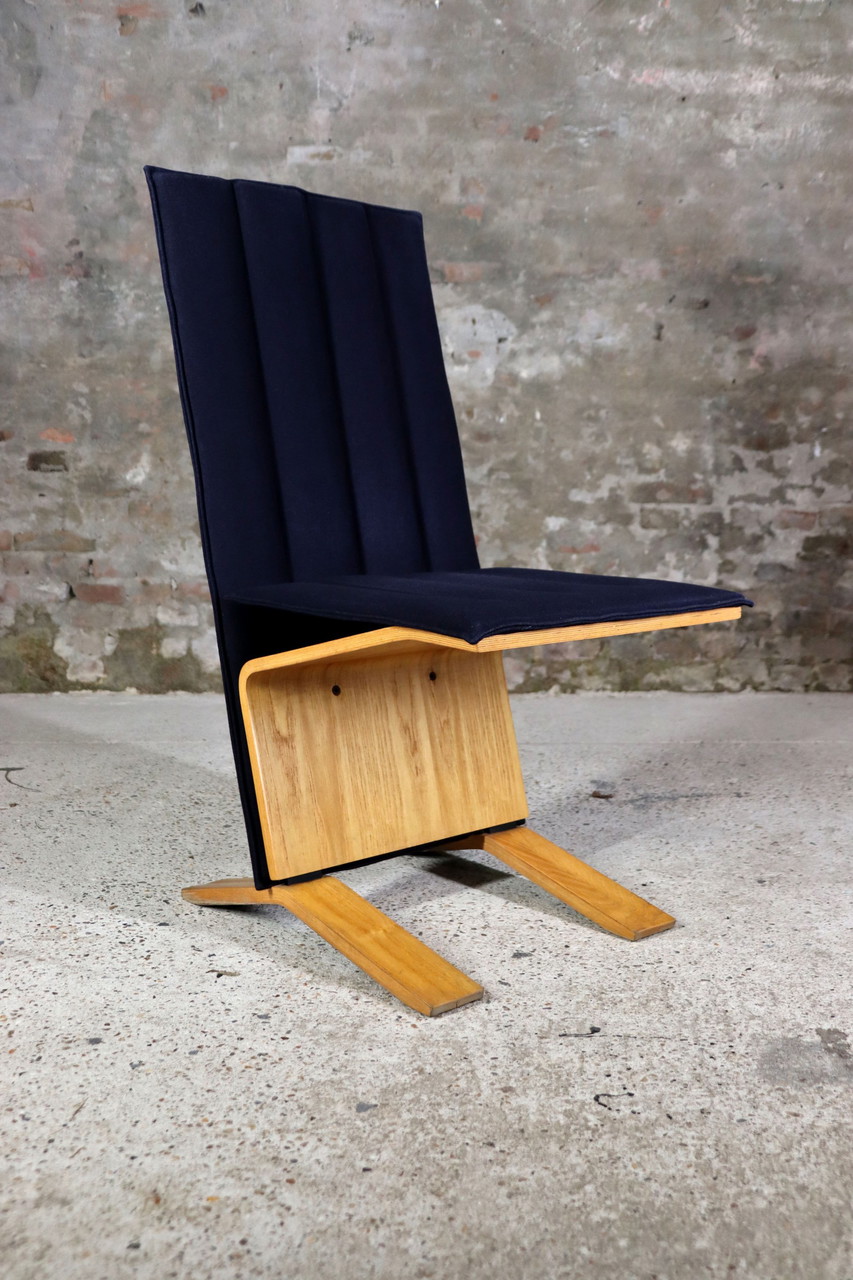 Artifort F050 Finger Chair 2 / Finger Chair By Gijs Bakkerr Chair 1 ...