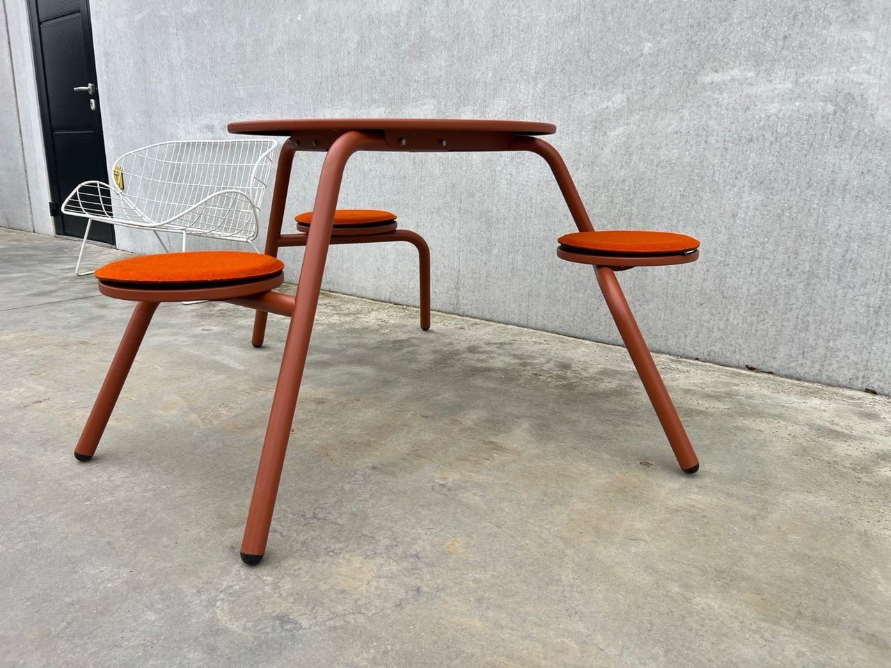 Extremis Virus 3 places | €1,360 | Whoppah