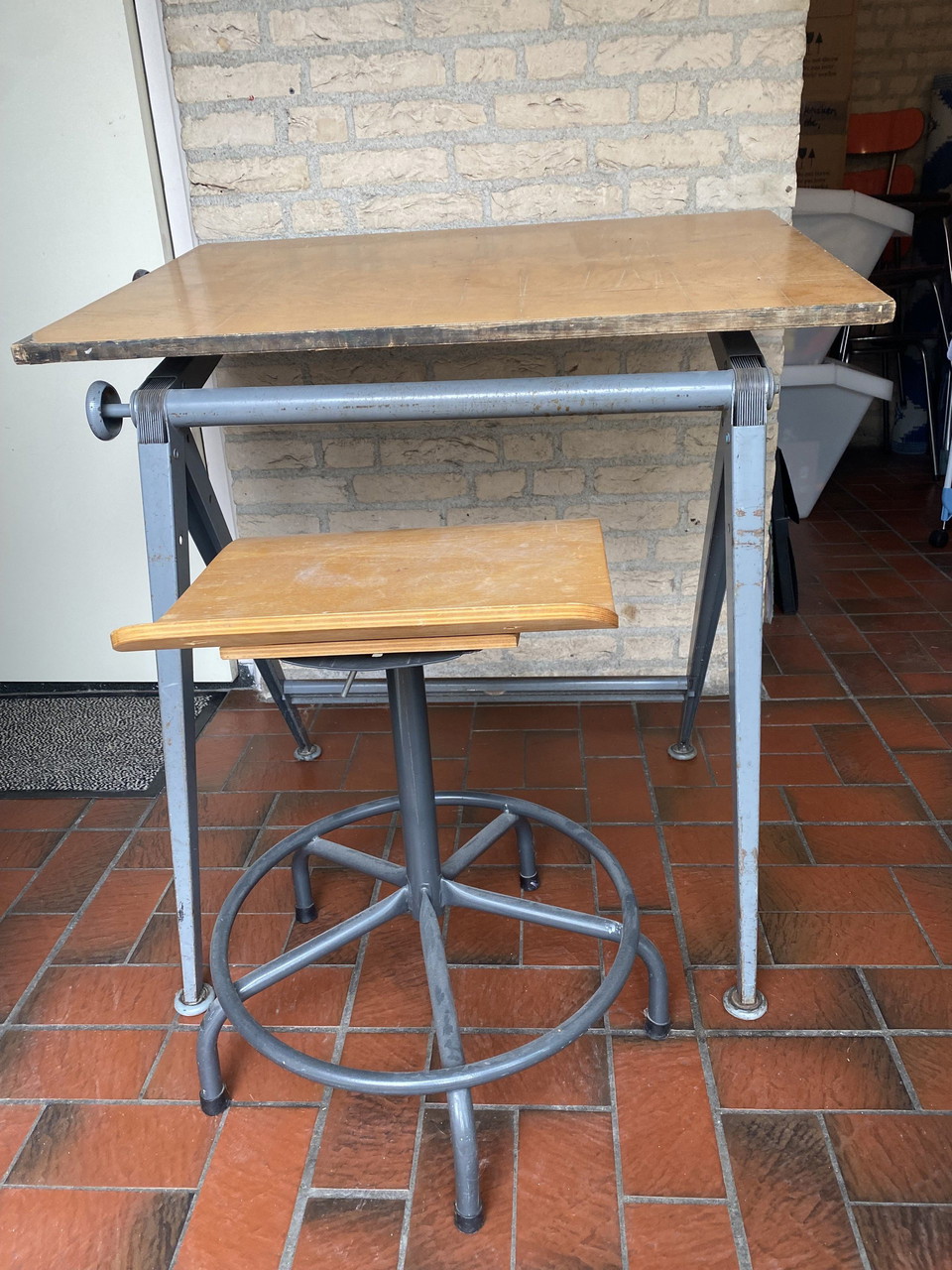 Friso Kramer Table à dessin pour Ahrend The Circle | €350 | Whoppah