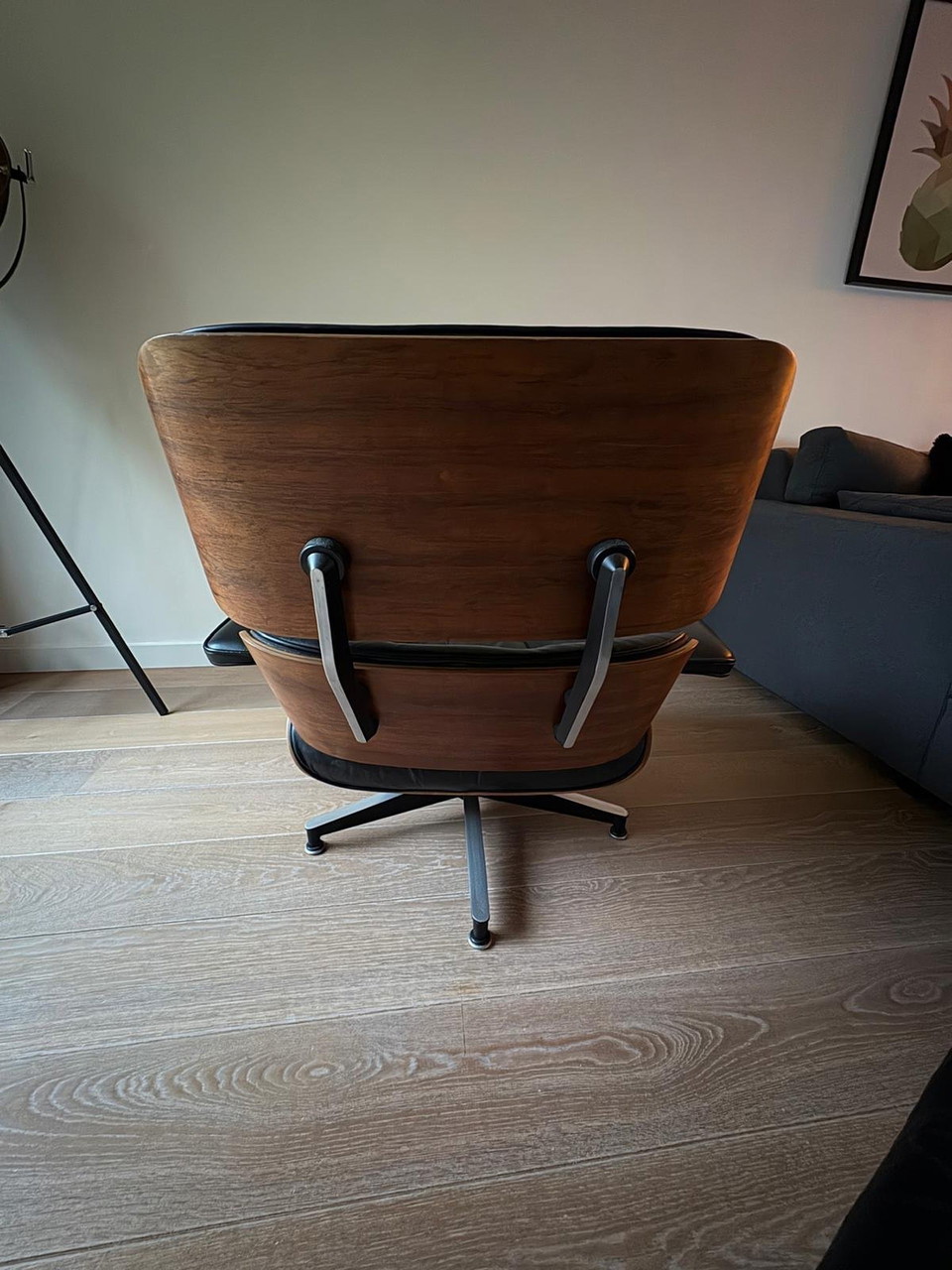Herman Miller Charles Eames Sessel 670 Lounge Chair Leder Holz Lounge Chair Ottoman 8 500 Whoppah