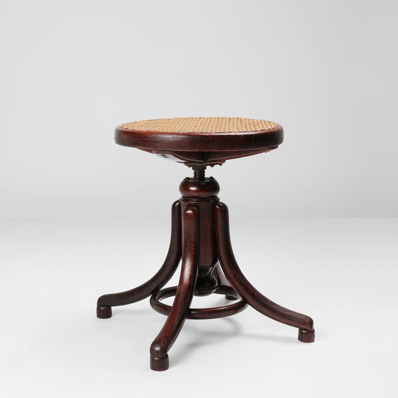 Österreichischer Klavierhocker aus Buche und Bugholz von Michael Thonet ...