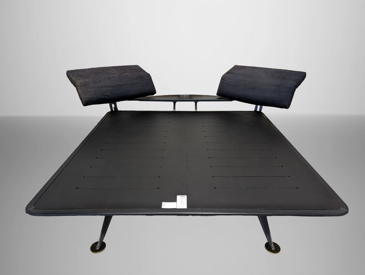 B&B Italia Bett, Adia, entworfen von Paolo Piva | €4,823 | Whoppah