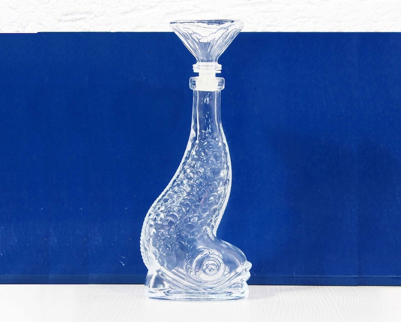Vintage Glasflasche in der Form Karpfen | €54 | Whoppah