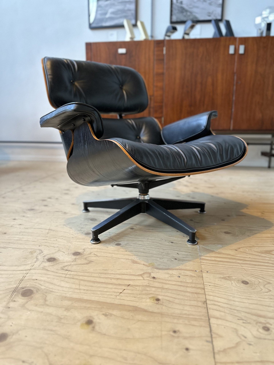 Herman Miller Eames Lounge Chair Black Edition