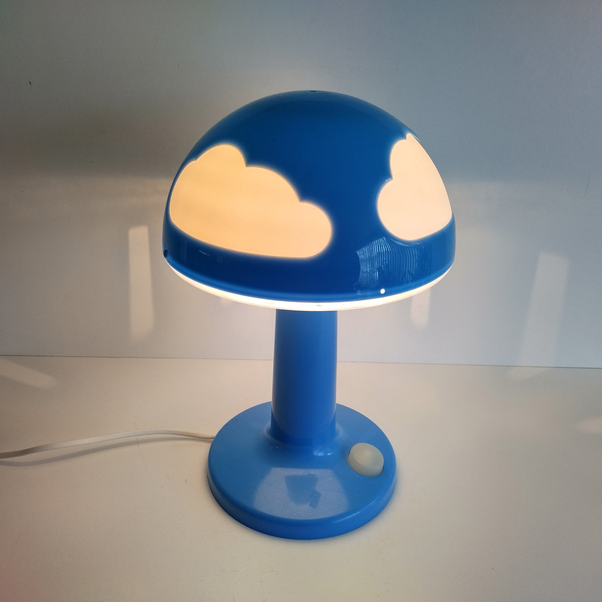 Henrik Preutz SKOJIG Ikea Pilzlampe | €45 | Whoppah
