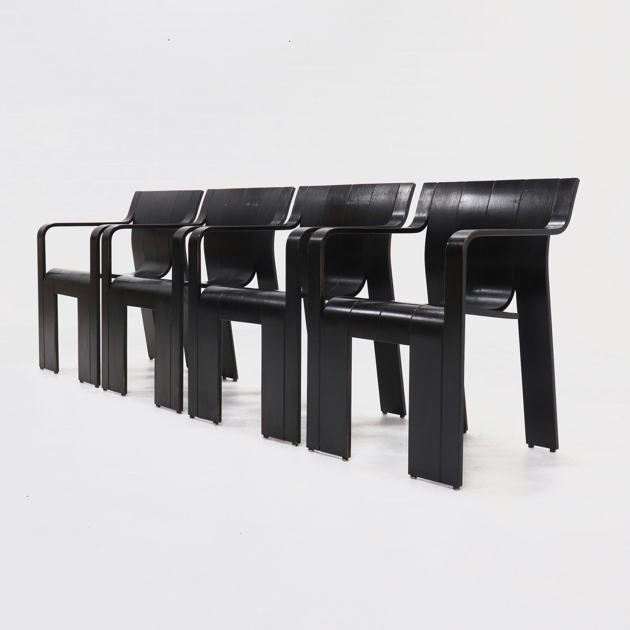 4x Castelijn von Gijs Bakker eetkamerstoel | €1,450 | Whoppah