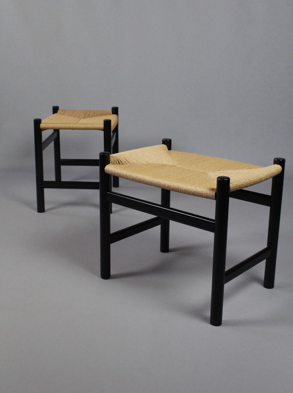 2x Hans J Wegner Carl Hansen & Son CH53 Hocker | €1,600 | Whoppah